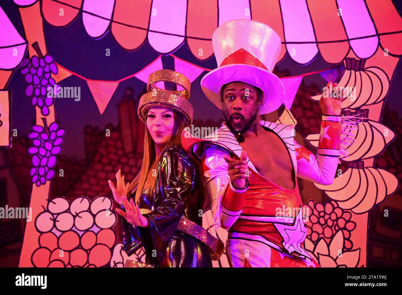 London, UK. 28th Nov, 2023. Ruth Lynch as Spirit of the Ring and Kat B ...