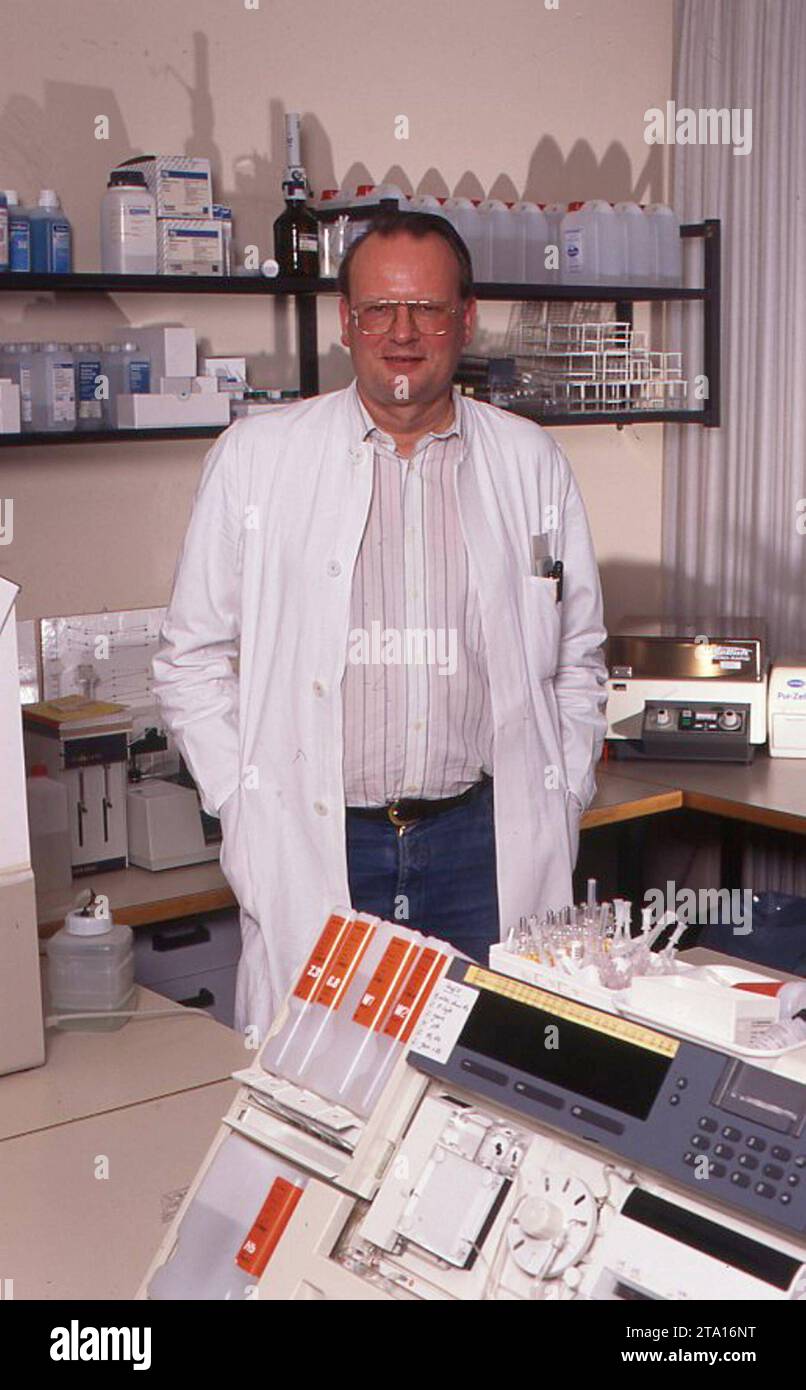 RECORD DATE NOT STATED Eine undatierte Aufnahme von Professor Doktor ...
