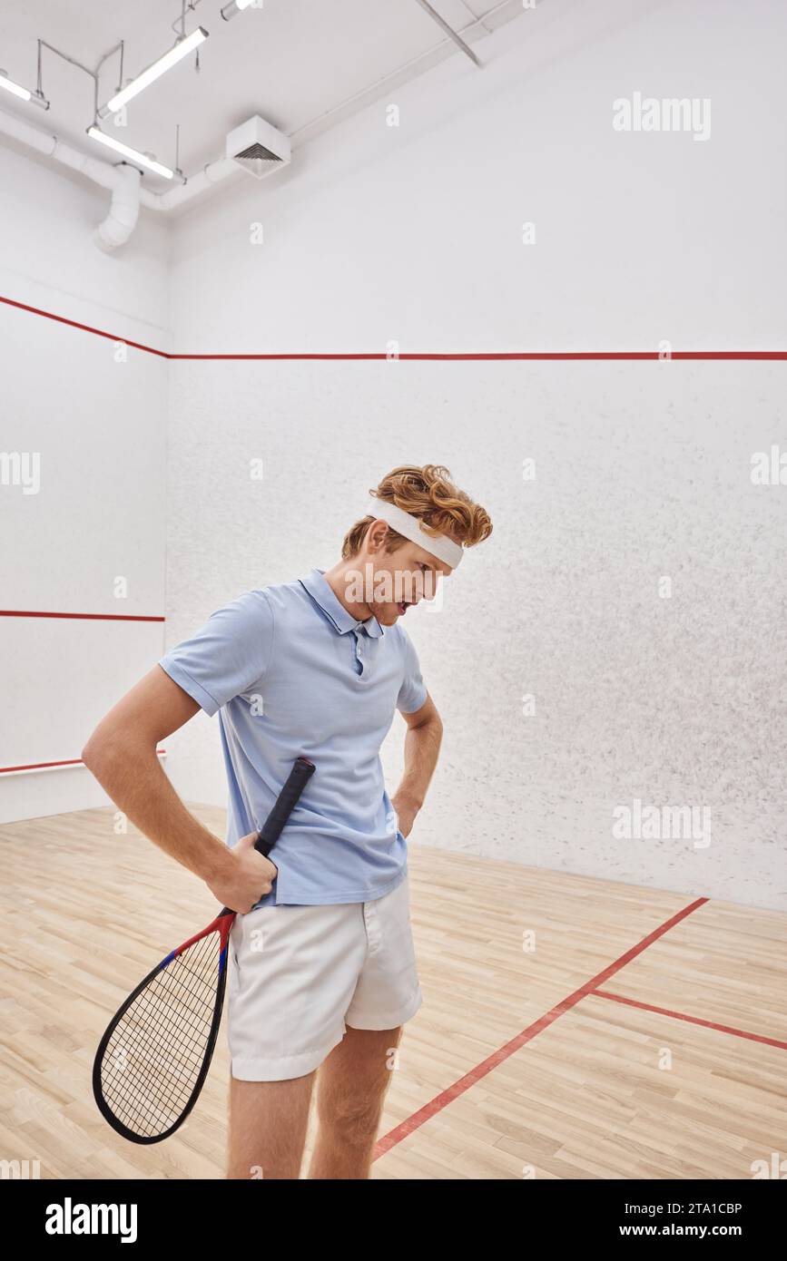 Exhausted squash player hi-res stock photography and images - Alamy