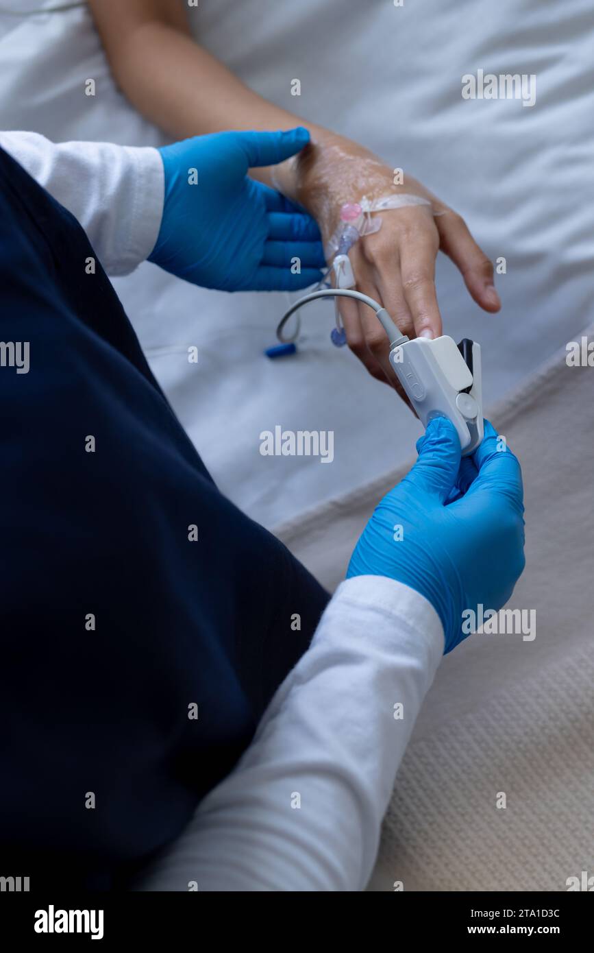 Iv drip hospital bed hi-res stock photography and images - Alamy