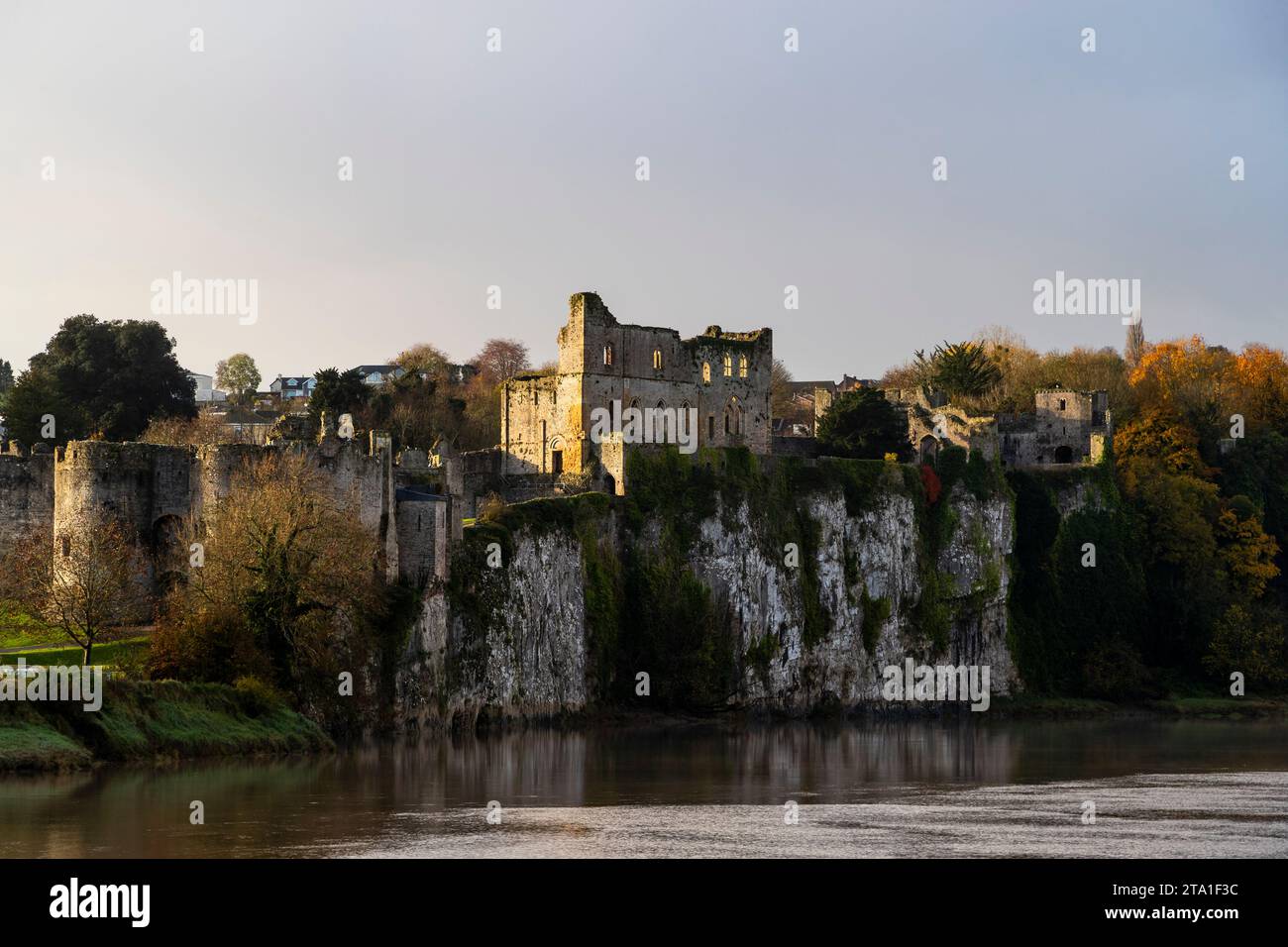Castell chepstow hi-res stock photography and images - Alamy
