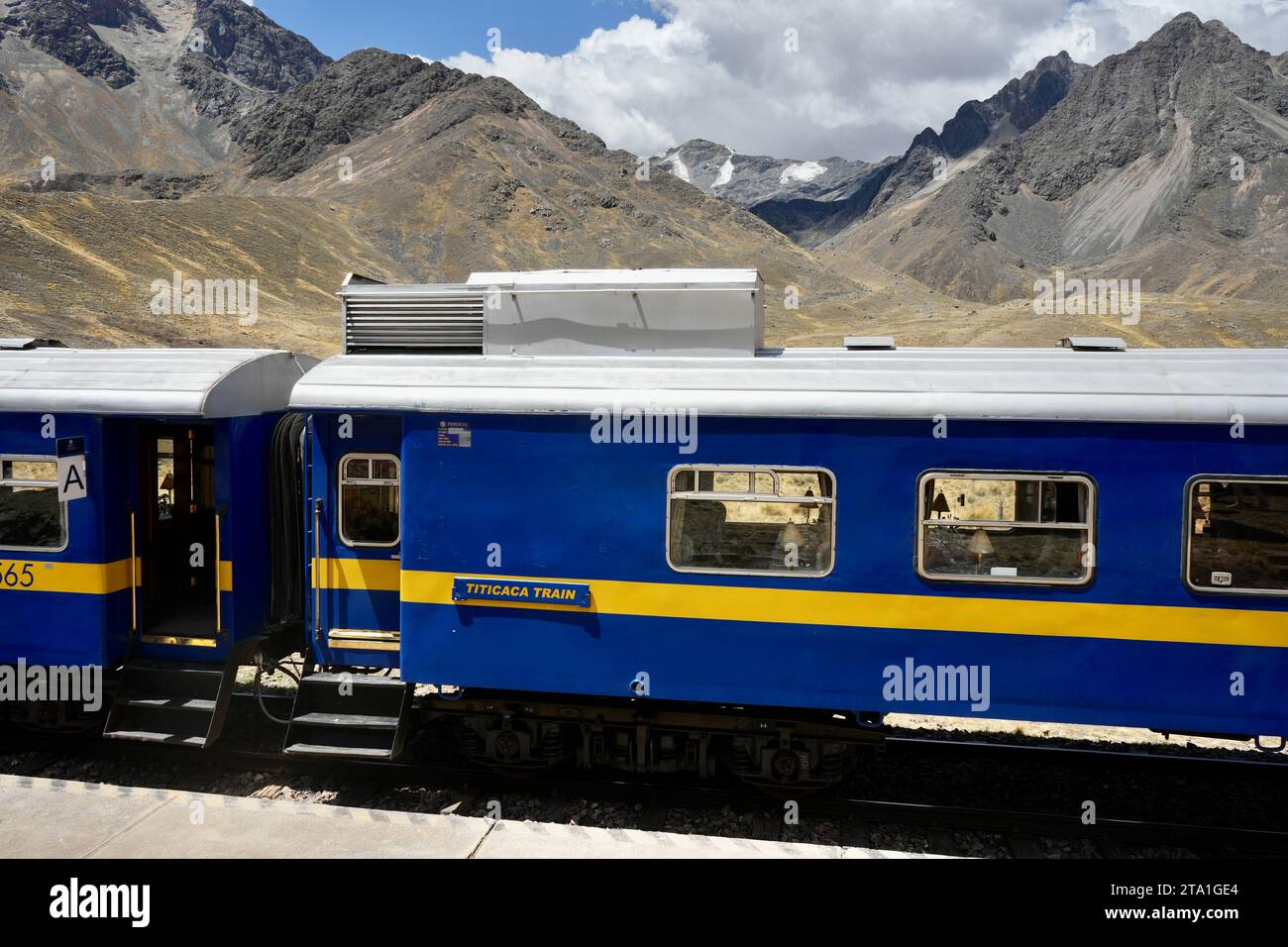 Blue Perurail Titicaca Train at La Raya Station, 4319 meters altitude ...