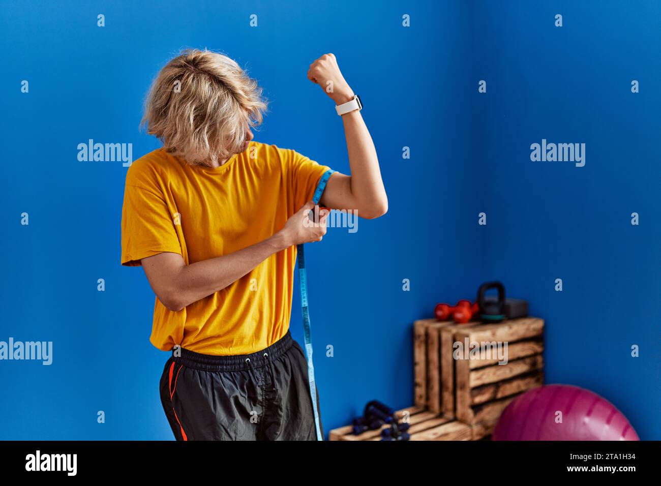 Arm measurement stretch hi-res stock photography and images - Alamy