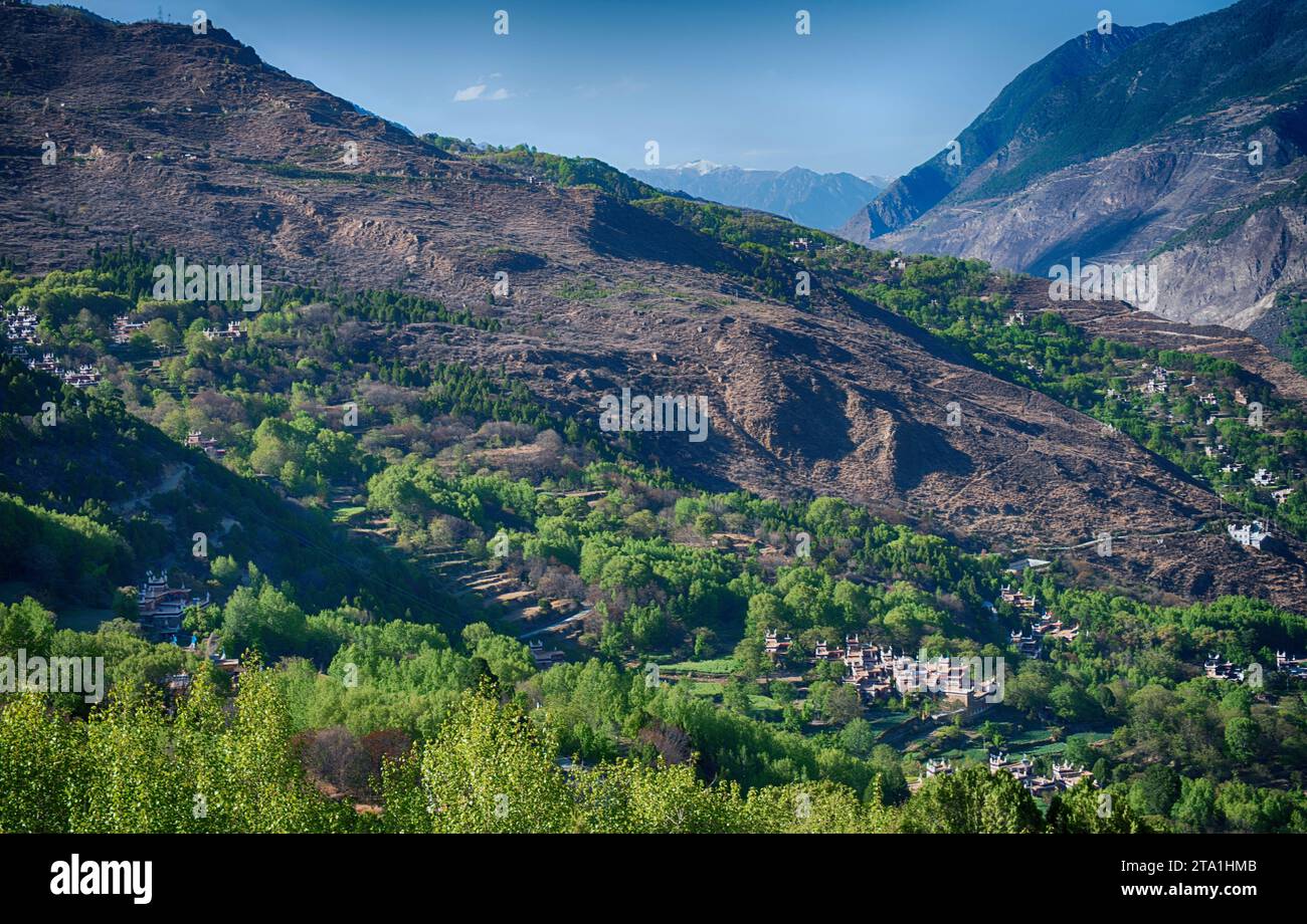 Danba County, Sichuan Province China. Zhonglu Township, Architectural ...