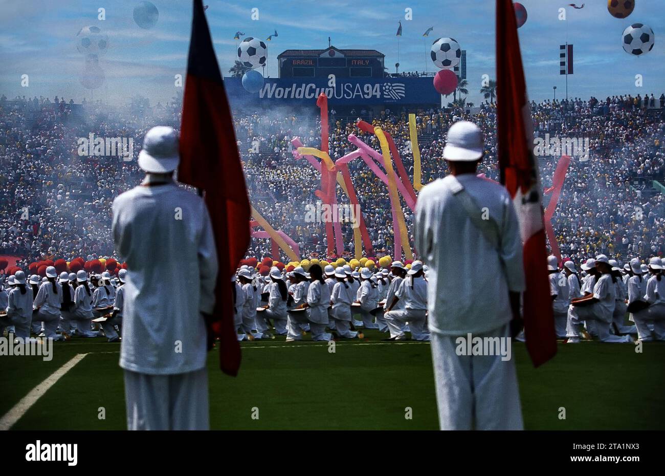 1994 fifa world cup closing ceremonies hi-res stock photography and ...
