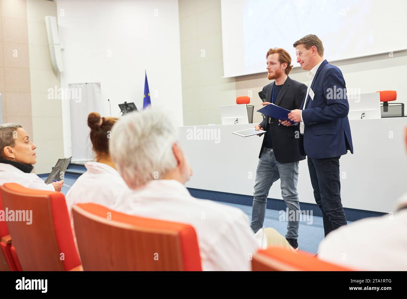 Medical conference center hi-res stock photography and images - Alamy
