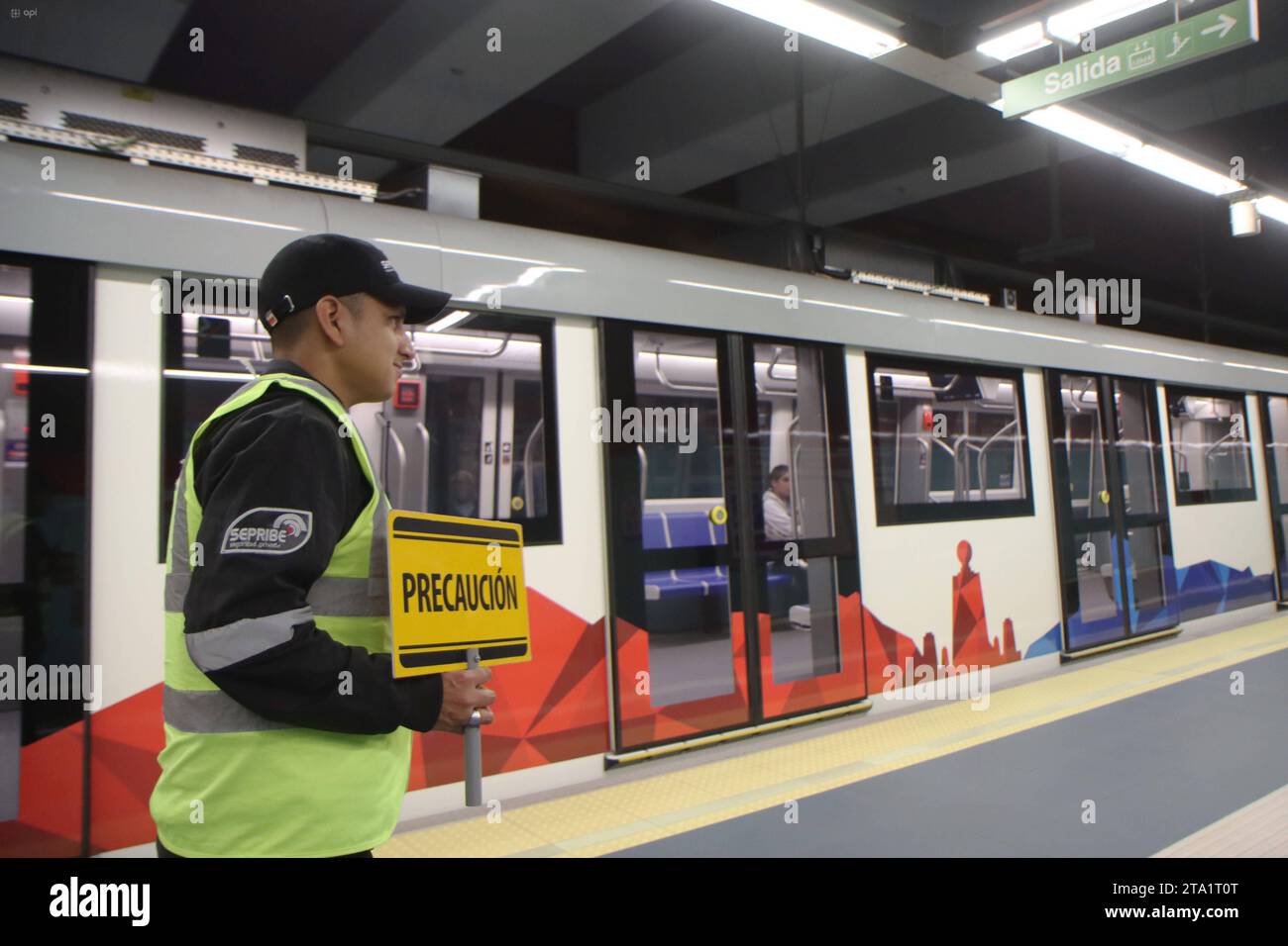 PRUEBAS-METRO-QUITO Quito, martes 28 de noviembre del 2023 Metro de ...