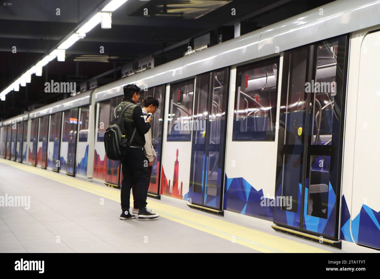 PRUEBAS-METRO-QUITO Quito, martes 28 de noviembre del 2023 Metro de ...