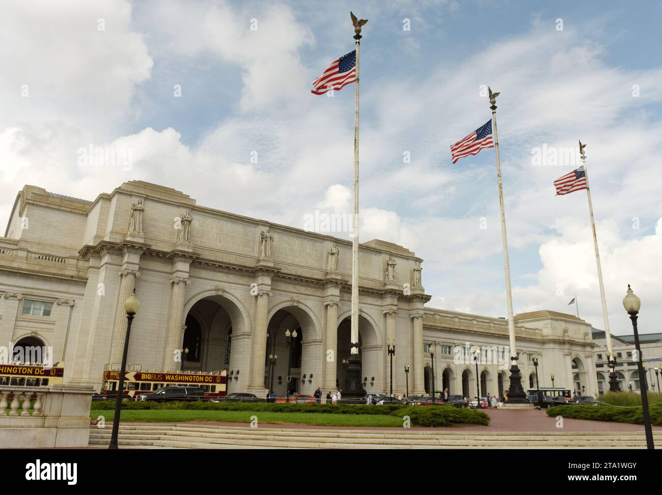 Washington dc traffic circle hi-res stock photography and images - Alamy