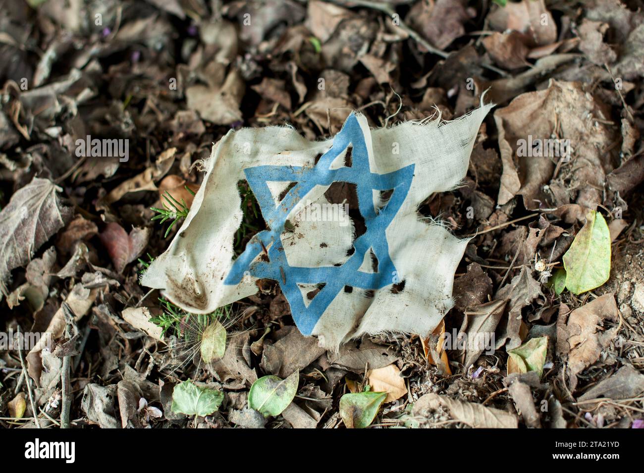 Torn israel flag hi-res stock photography and images - Alamy