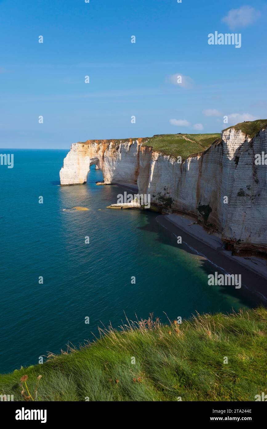 Rocky coast, cliffs, chalk cliffs, Manneport, Etretat, Etretat ...