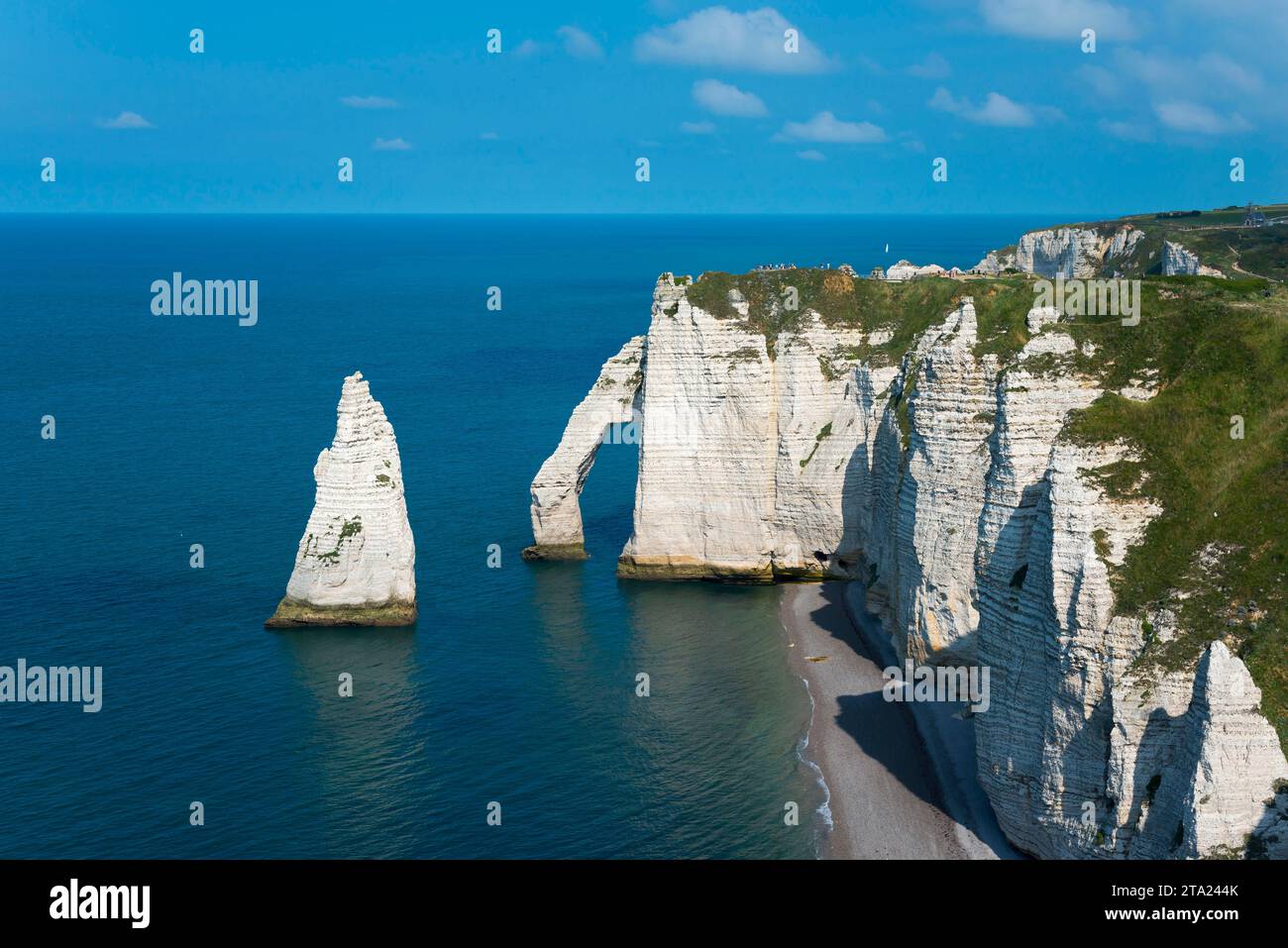 Rocky coast, cliffs, chalk cliffs, Porte d'Aval and the Aiguille ...