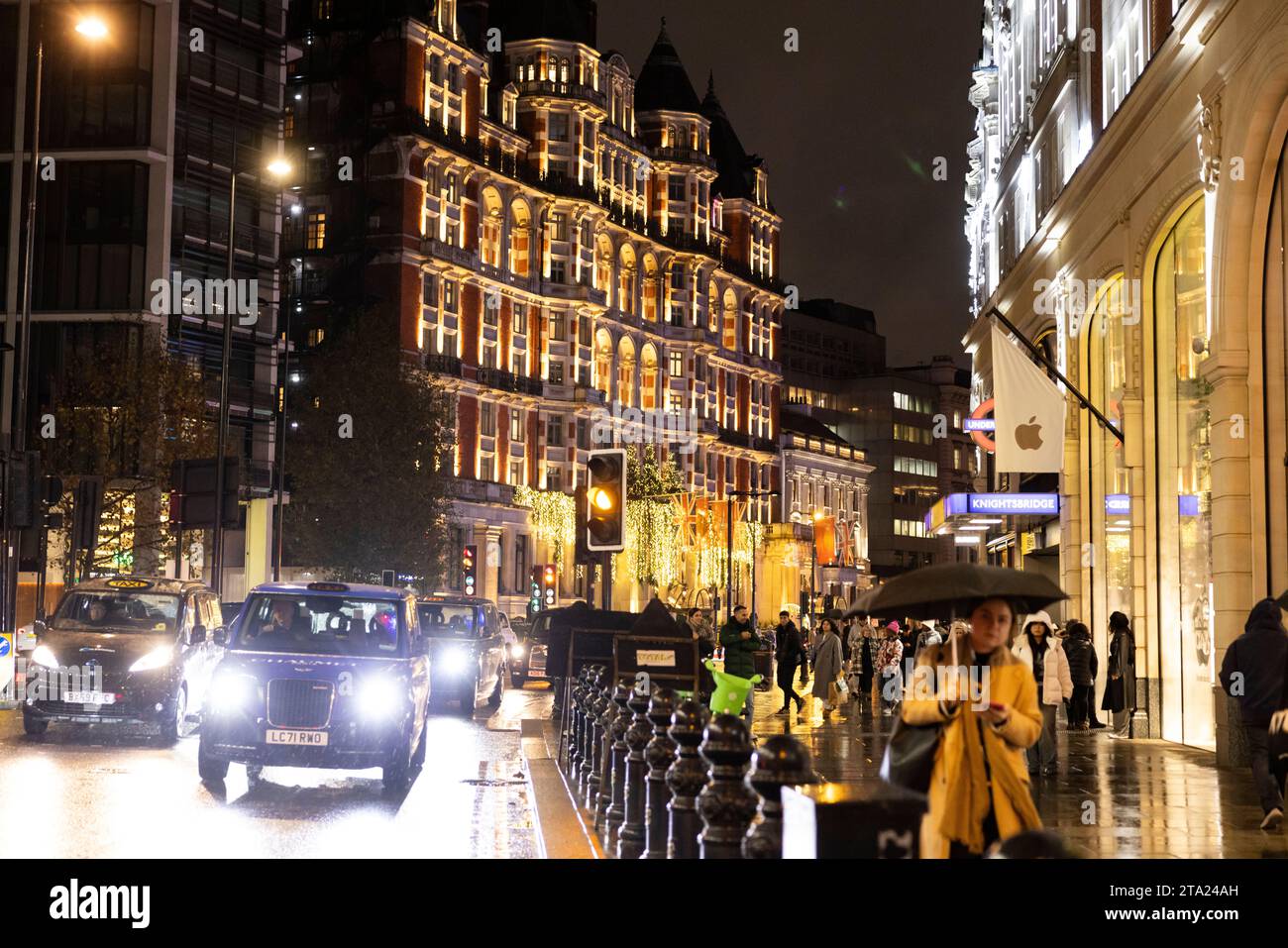 Londons most fashionable neighbourhoods hi-res stock photography and ...