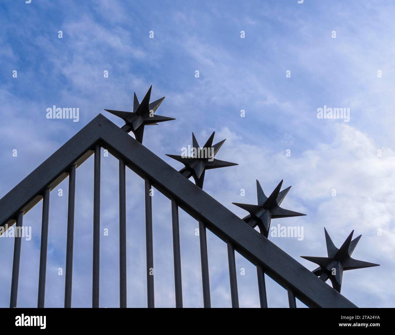 Sharp metal fence hi-res stock photography and images - Alamy
