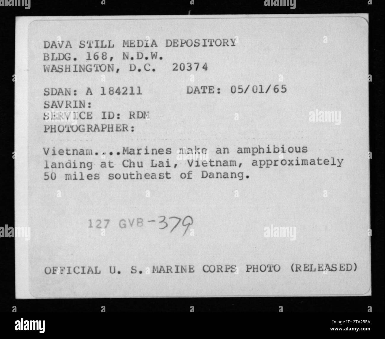 On may 1965 landing hi-res stock photography and images - Alamy