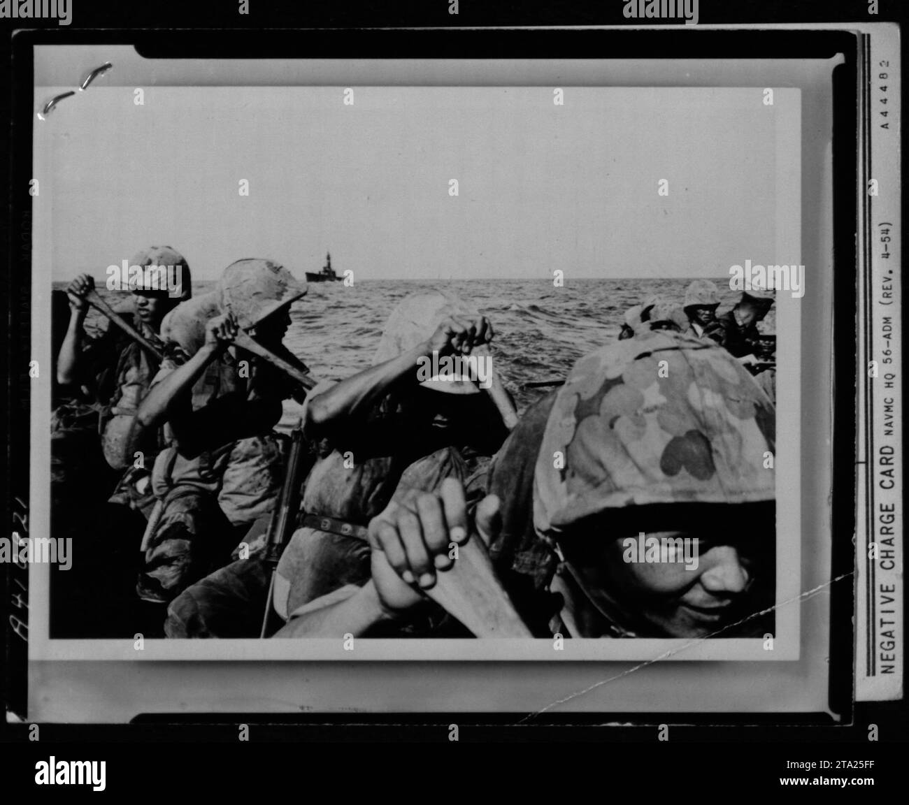 Us army amphibious assault Black and White Stock Photos & Images - Alamy