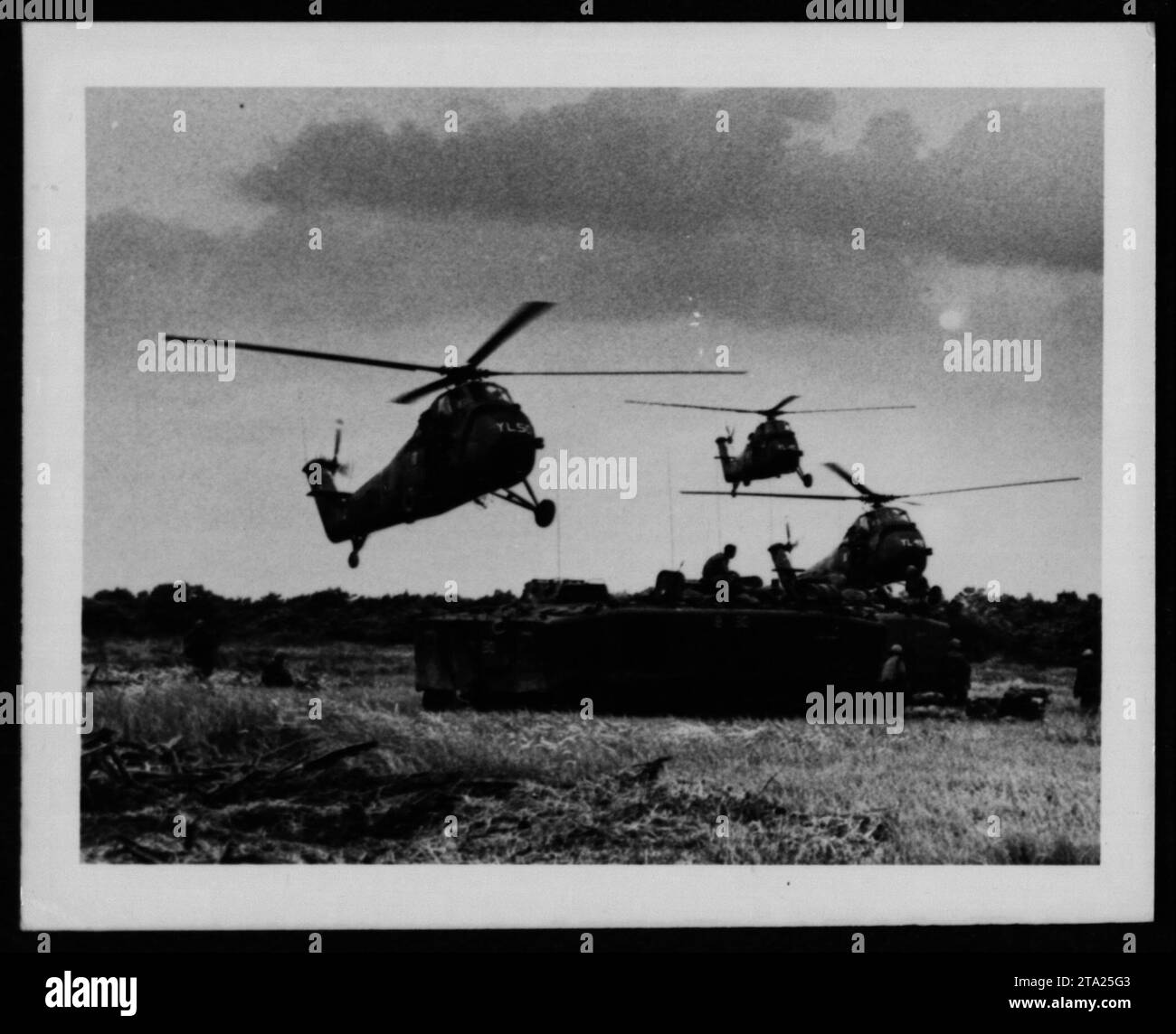 Vietnam evacuation missions hi-res stock photography and images - Alamy