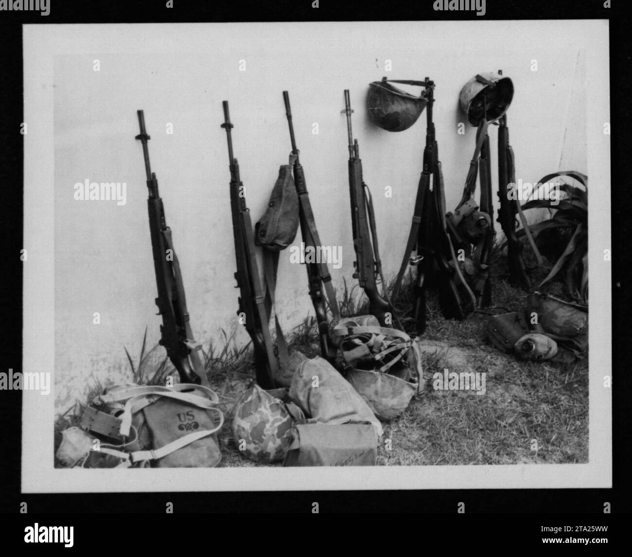 Vietnam war troop movements Black and White Stock Photos & Images - Alamy