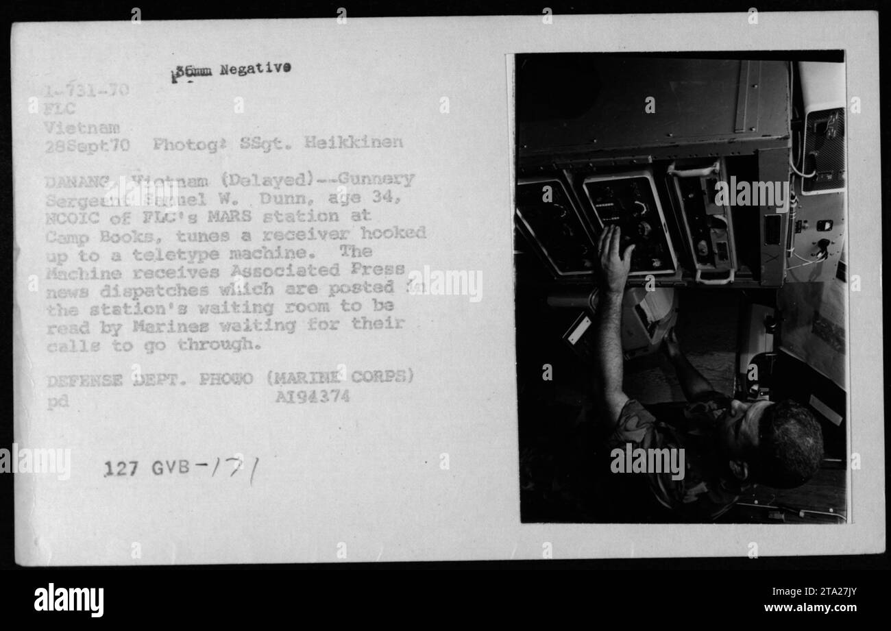 News dispatches hi-res stock photography and images - Alamy