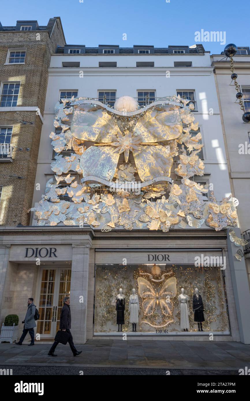 London, UK. 28th Nov, 2023. Businesses in New Bond Street decorate ...
