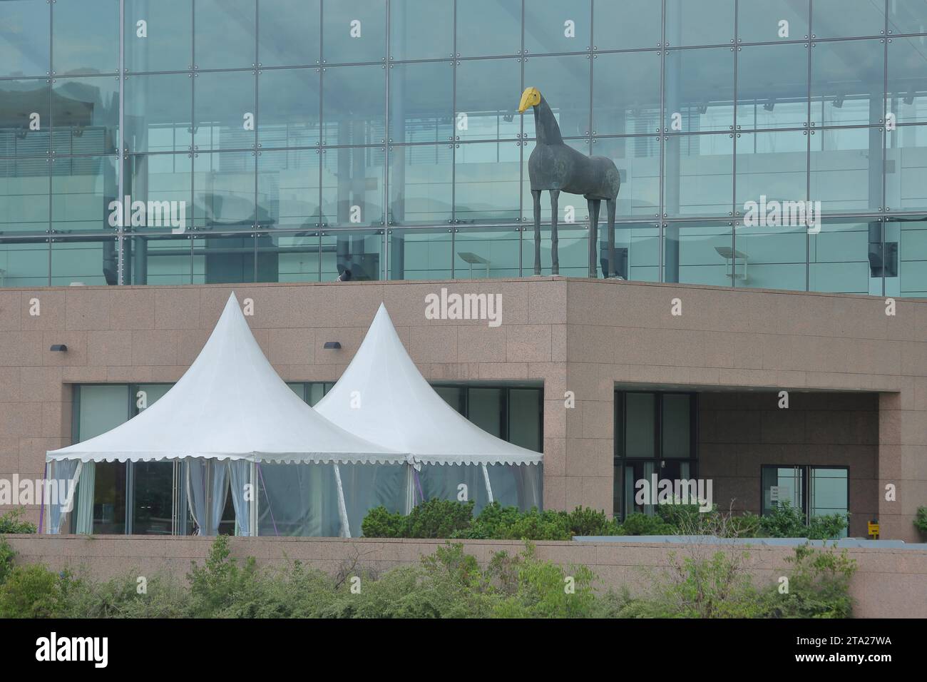 Musee d Art moderne et contemporain, art museum with sculpture, horse ...