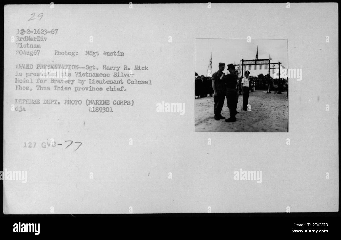 Lieutenant colonel thoa Black and White Stock Photos & Images - Alamy