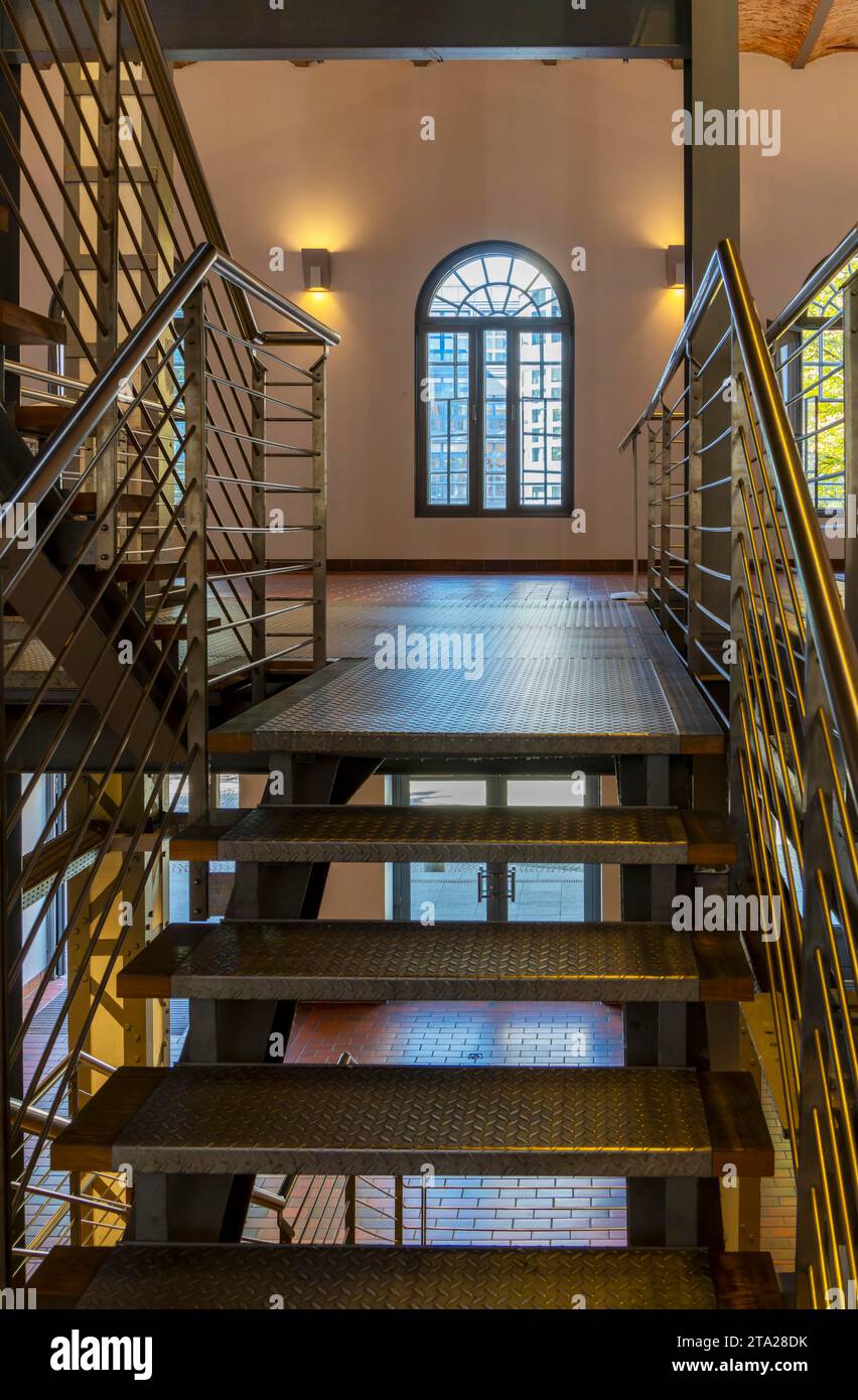 Staircase restoration hi-res stock photography and images - Alamy