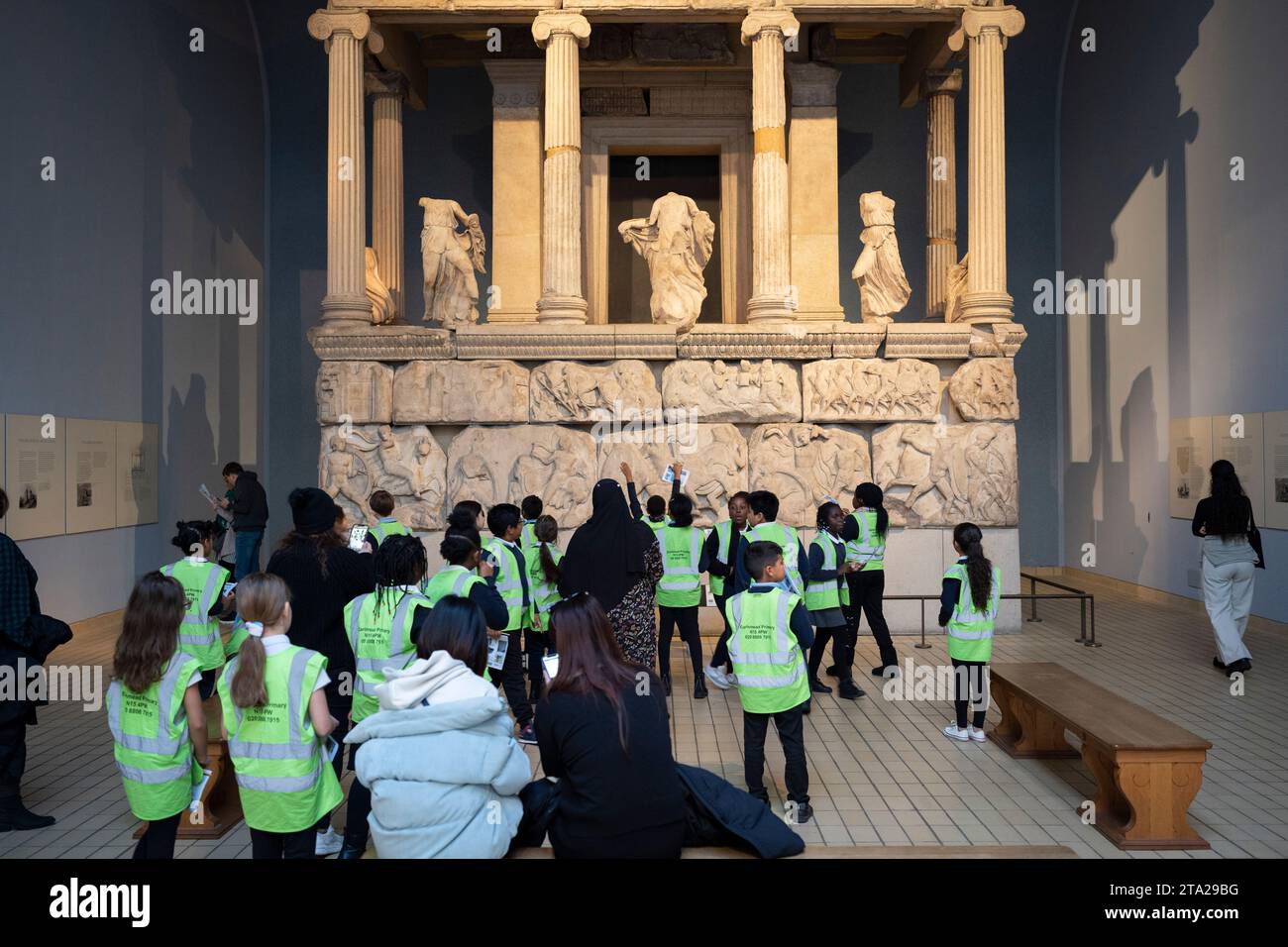 Controversy parthenon marbles hi-res stock photography and images - Alamy