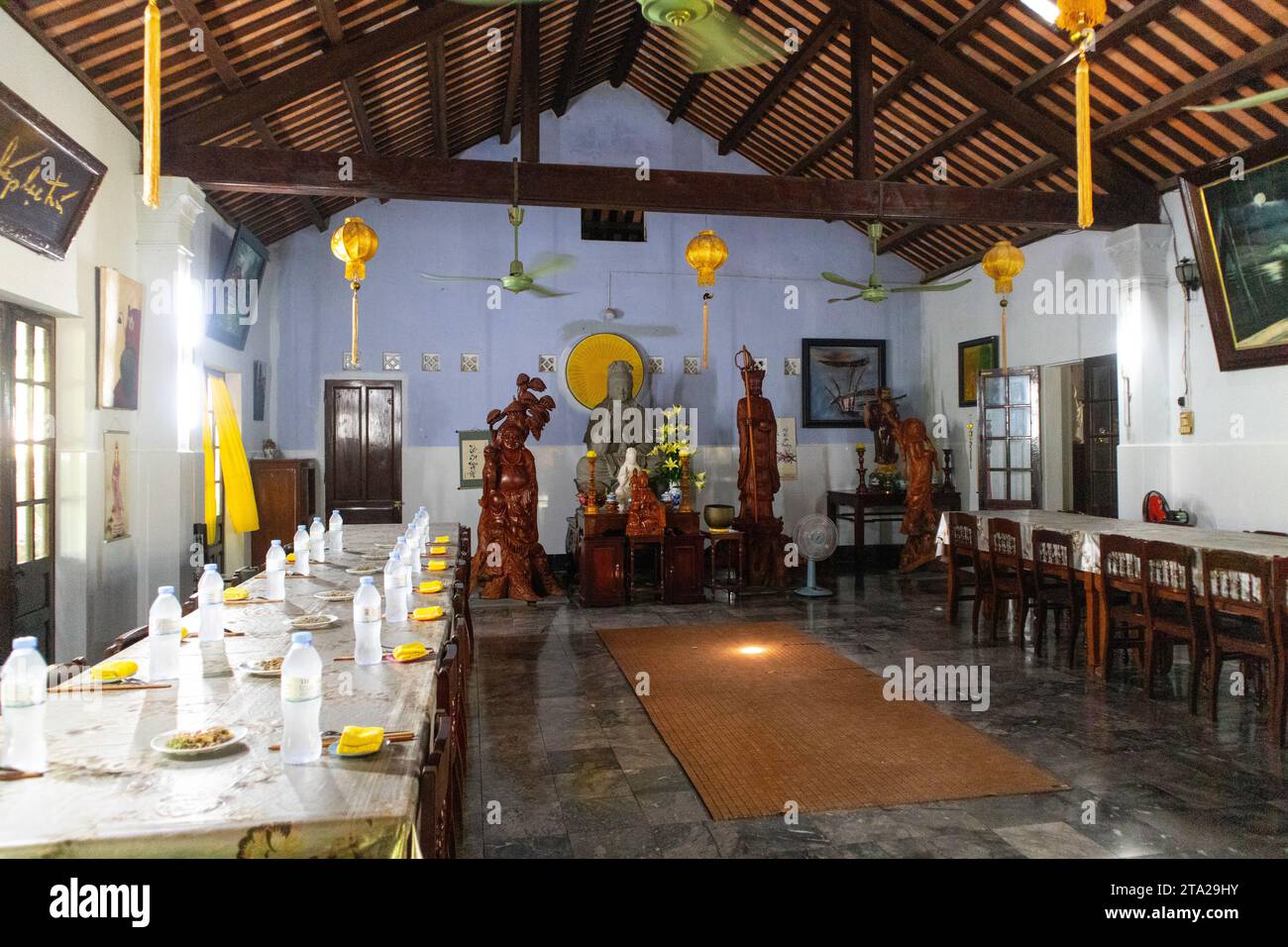 Vietnam house temple hi-res stock photography and images - Alamy