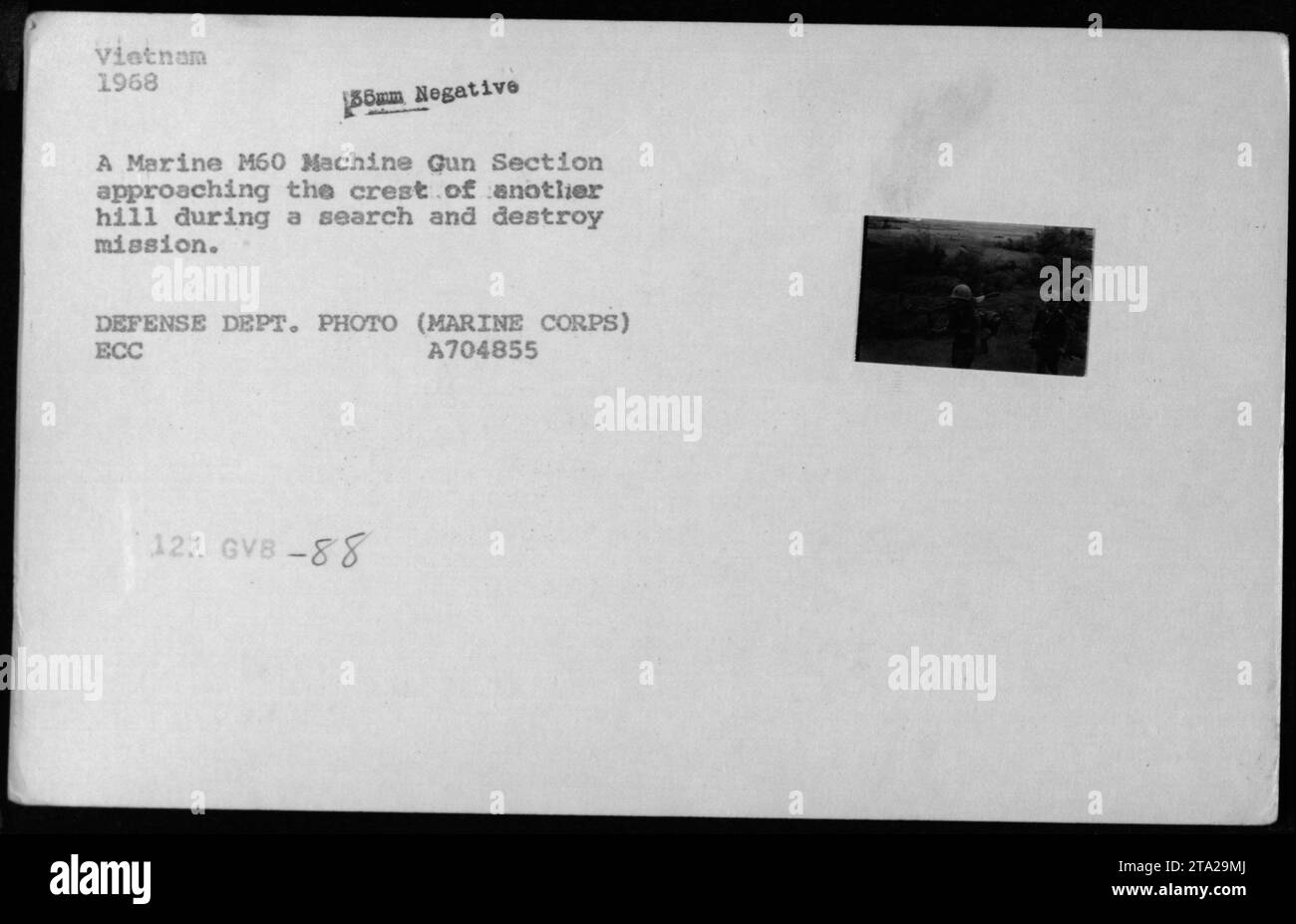 Marine M60 Machine Gun Section advancing during a search and destroy ...