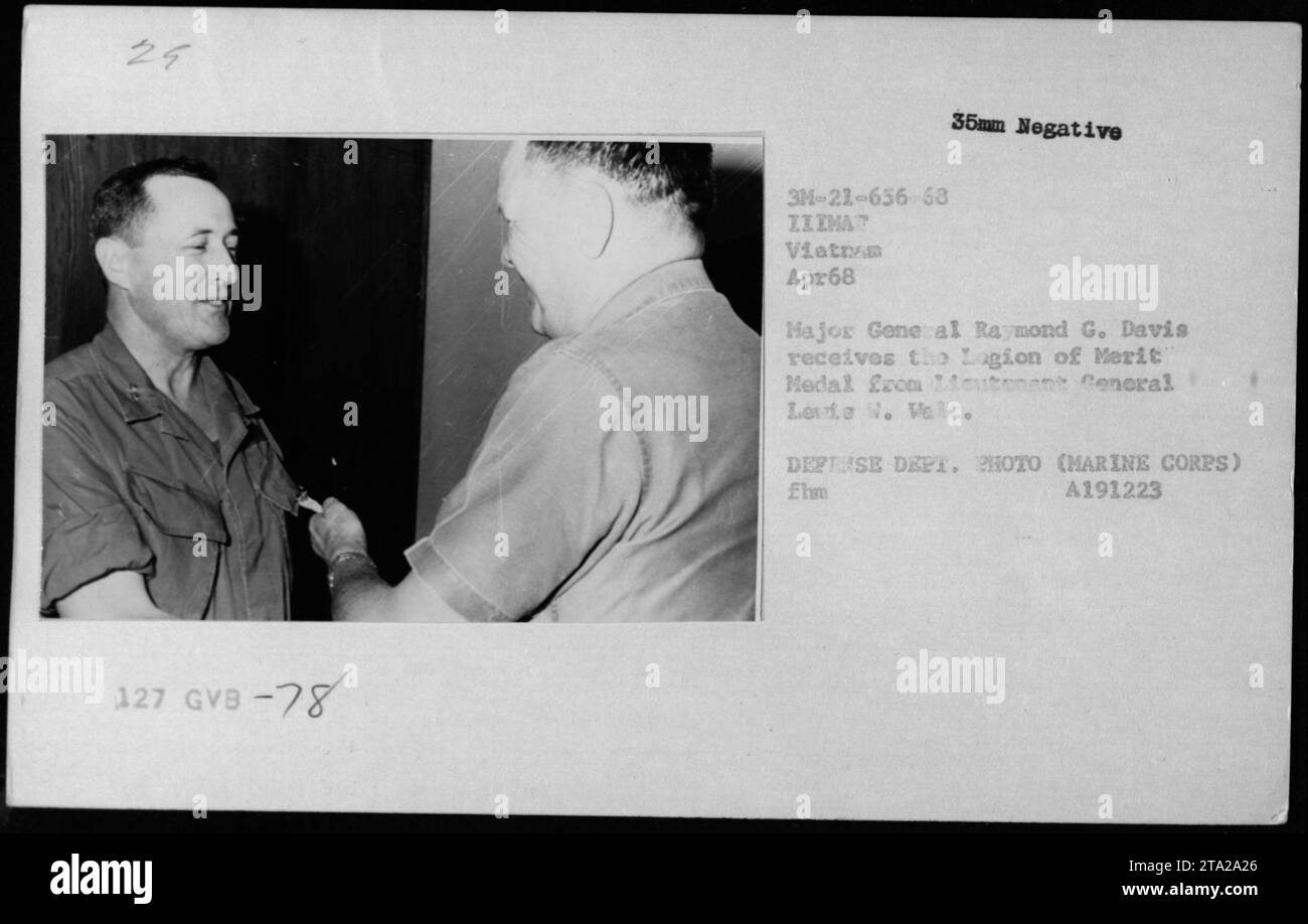 American legion medal of merit Black and White Stock Photos & Images ...