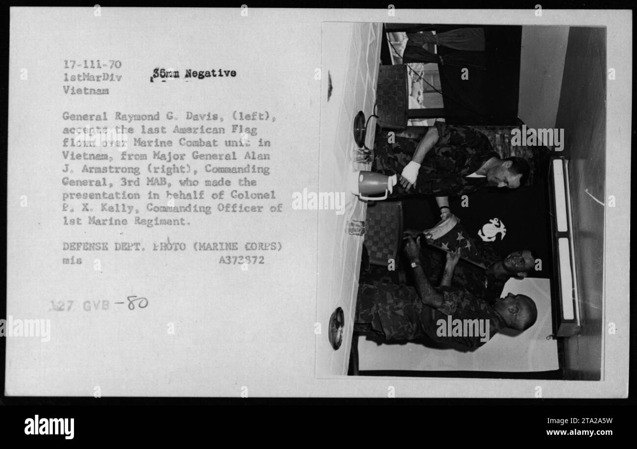 Marine combat unit hi-res stock photography and images - Alamy