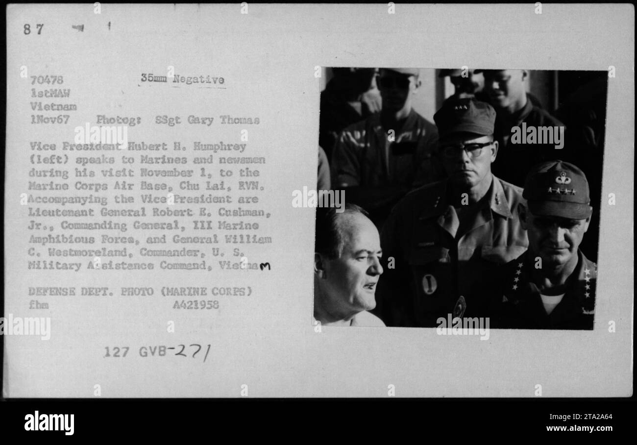 Air force briefing 1967 hi-res stock photography and images - Alamy