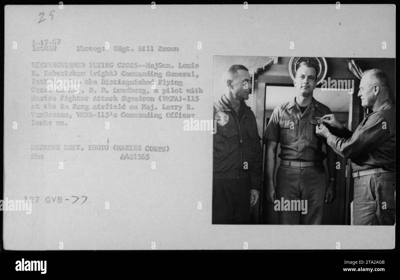 Da heng airfield hi-res stock photography and images - Alamy