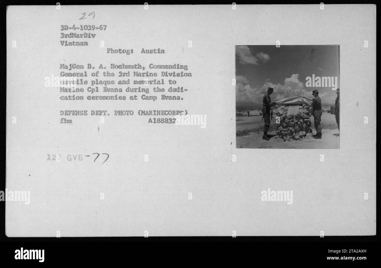 Photographs of ceremonies in vietnam war hi-res stock photography and ...