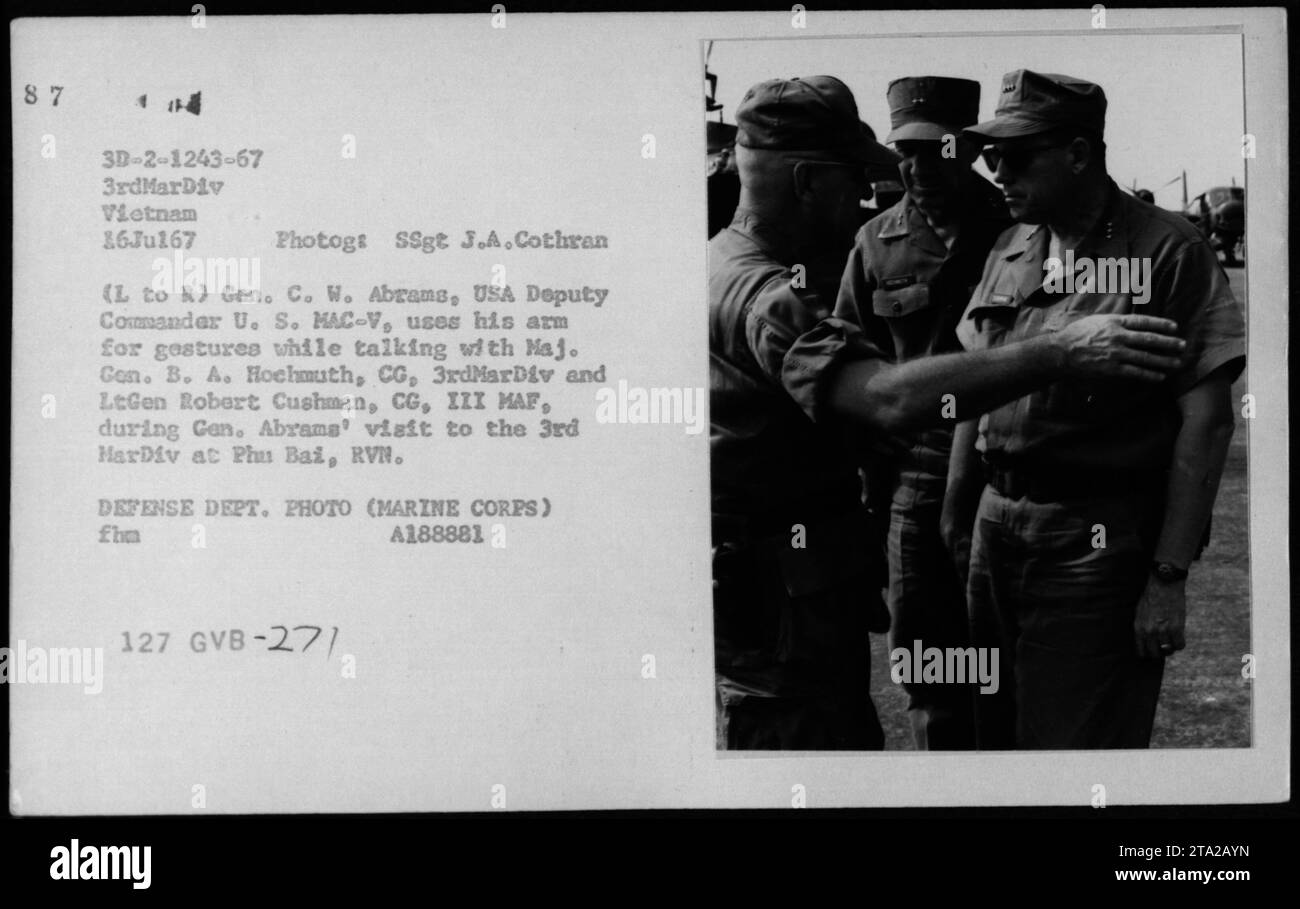 Lieutenant general robert cushman Black and White Stock Photos & Images ...