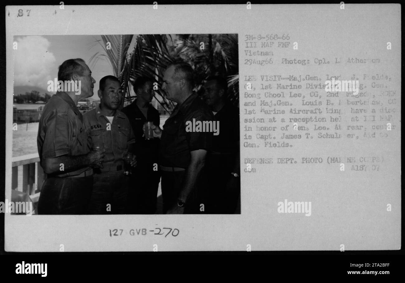 James lew Black and White Stock Photos & Images - Alamy
