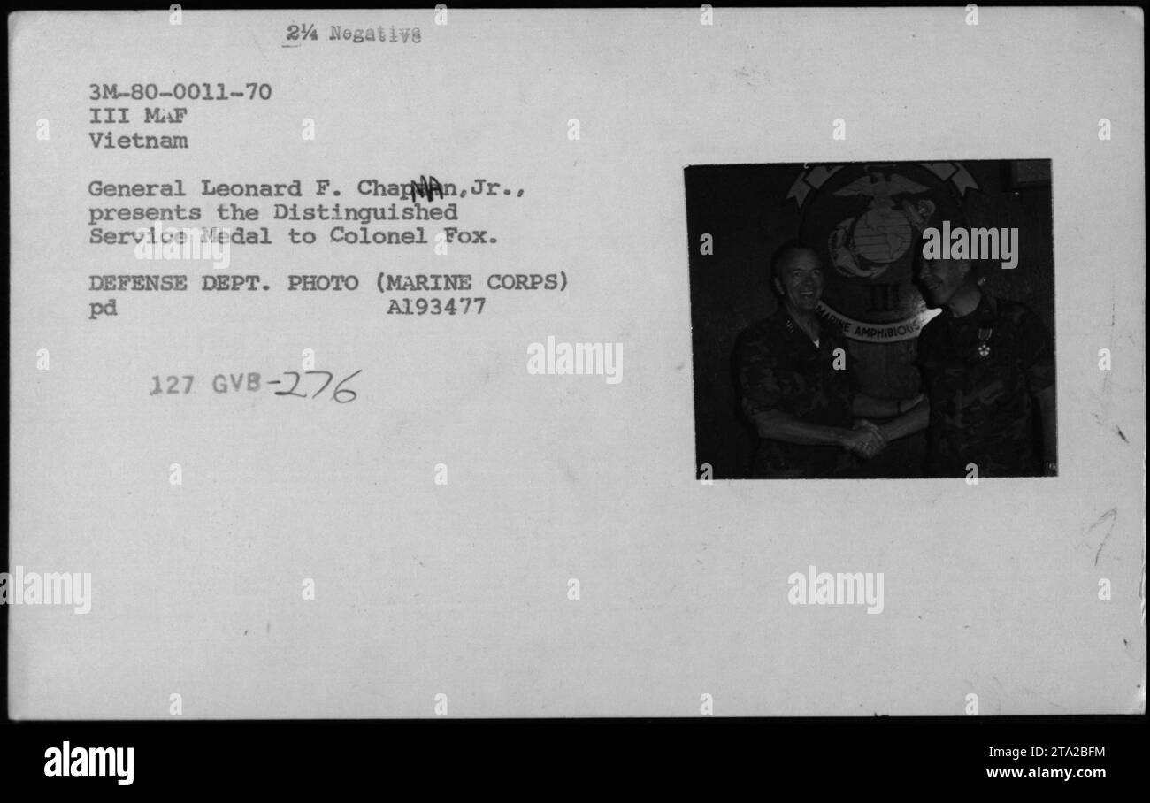 Military official presents general Black and White Stock Photos ...