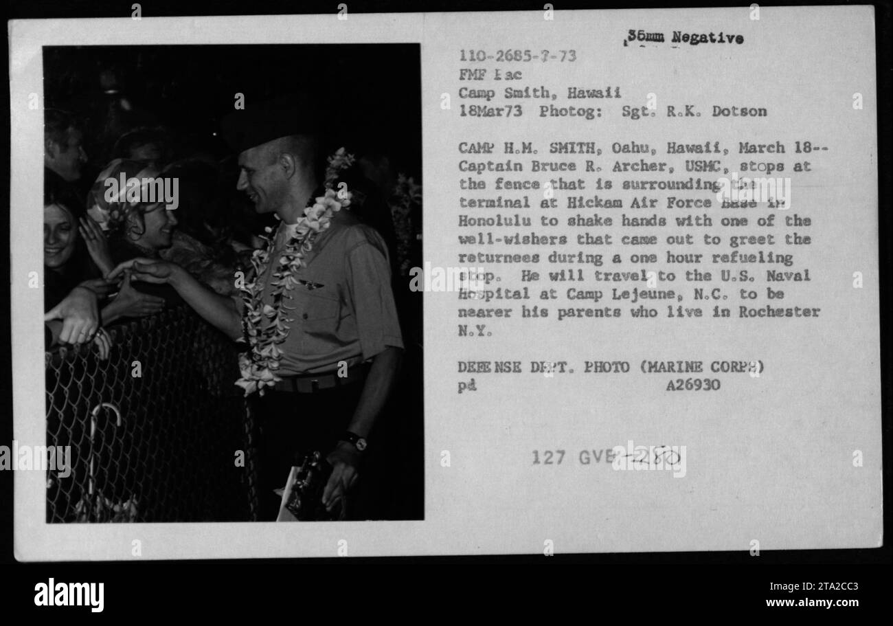 Us marine pows hi-res stock photography and images - Alamy