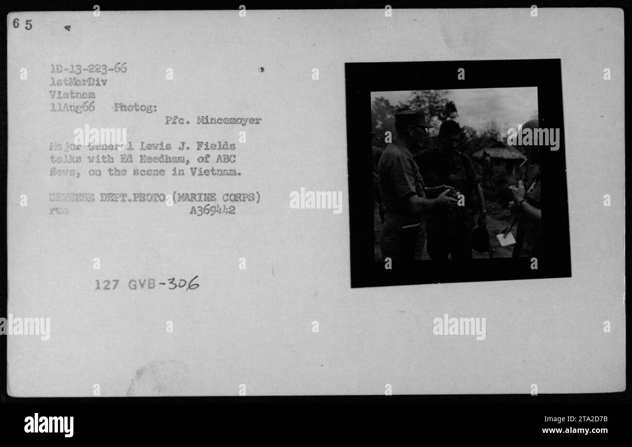 News reporter reporting Black and White Stock Photos & Images - Alamy