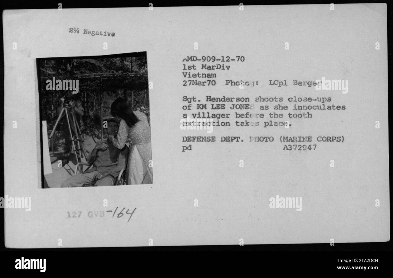 Photojournalism during vietnam war hi-res stock photography and images ...