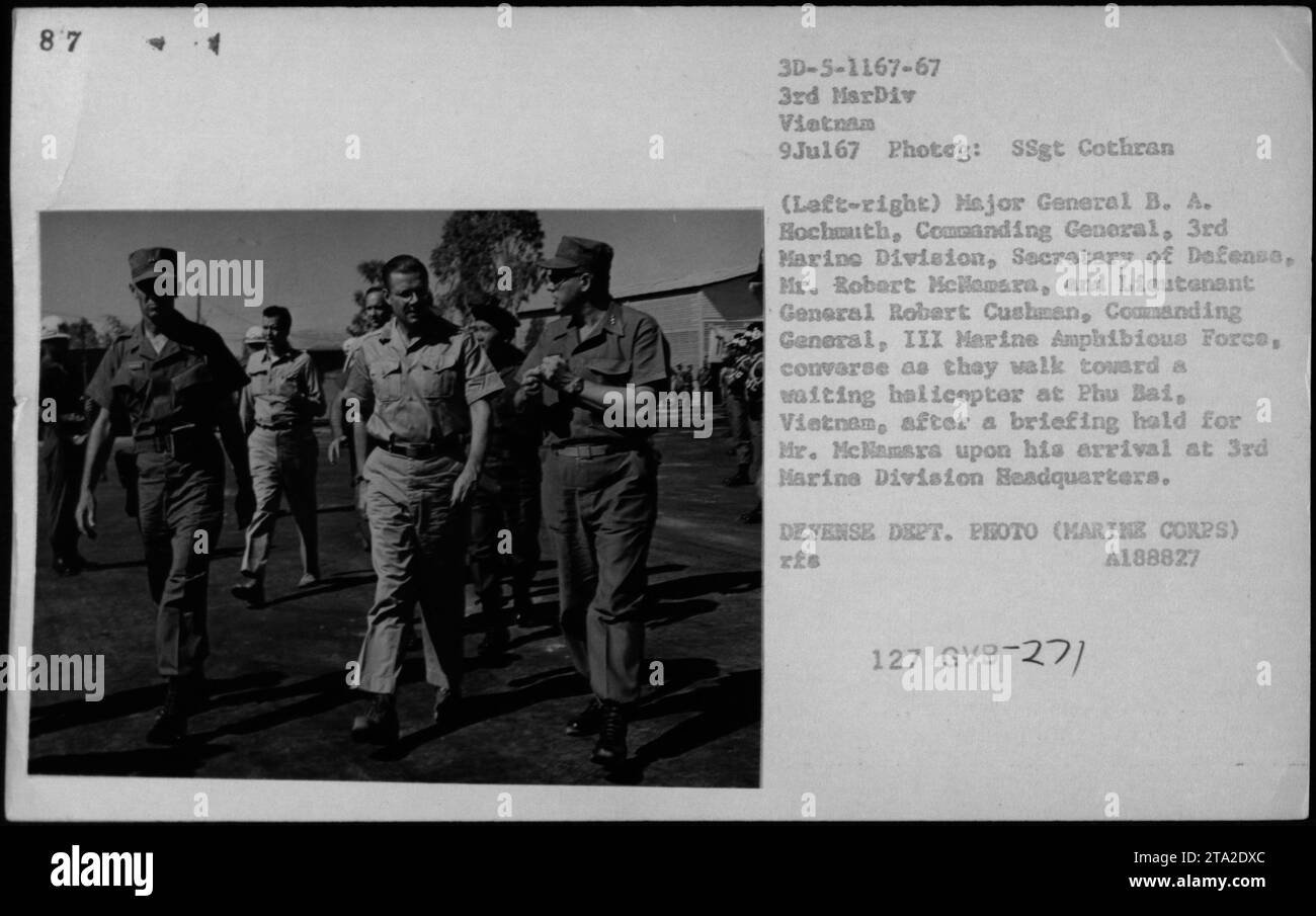 Lieutenant general robert cushman hi-res stock photography and images ...