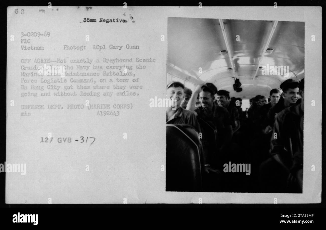 Bus city tour in Black and White Stock Photos & Images - Alamy