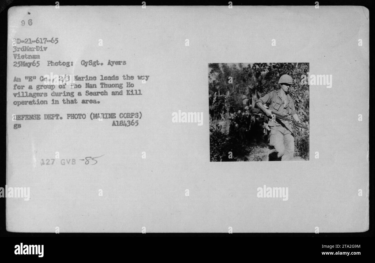 1965 marines in action Black and White Stock Photos & Images - Alamy