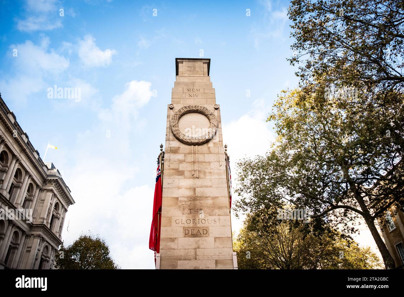 War history landmark hi-res stock photography and images - Alamy