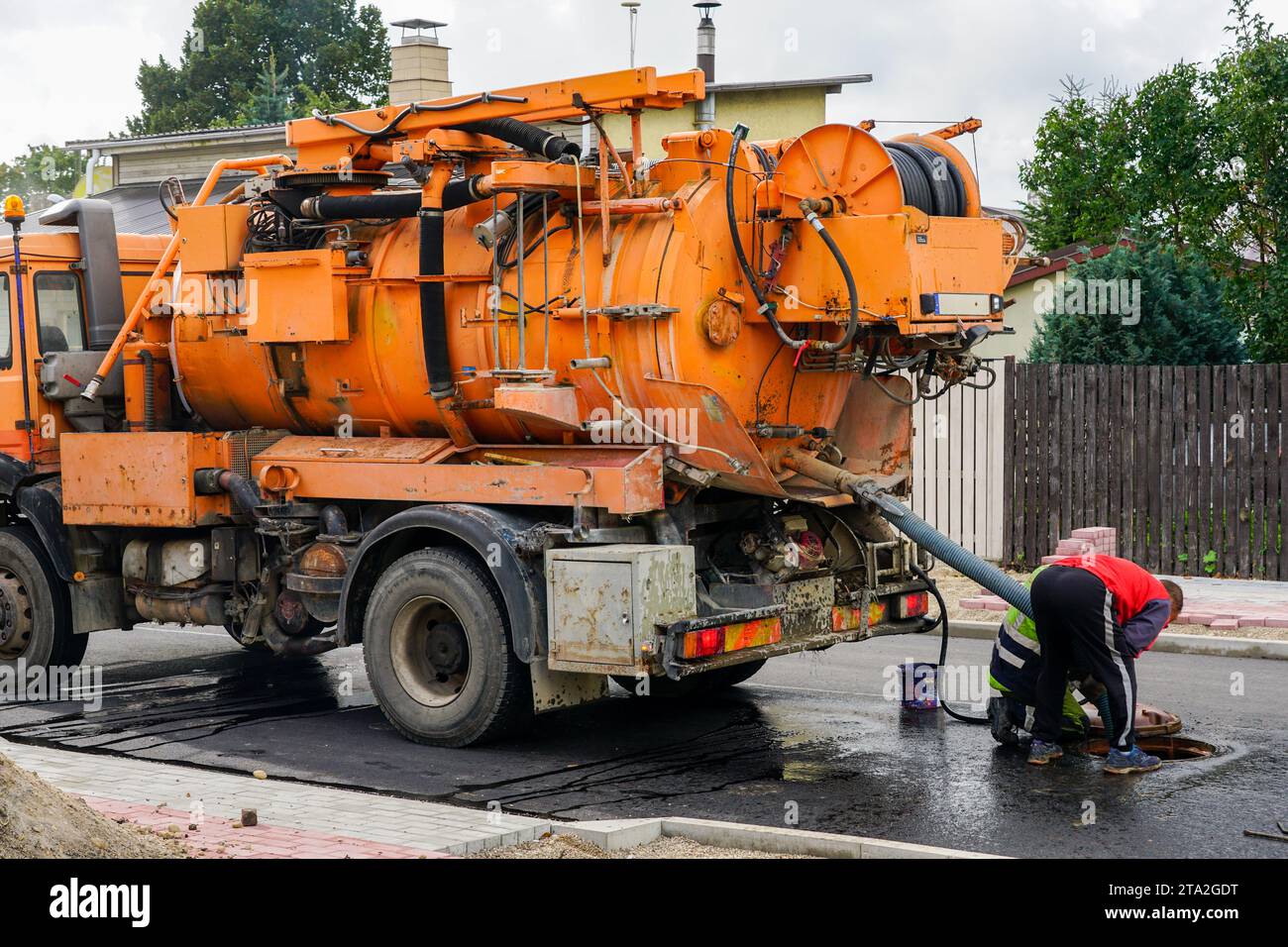 Suction mounted hi-res stock photography and images - Alamy