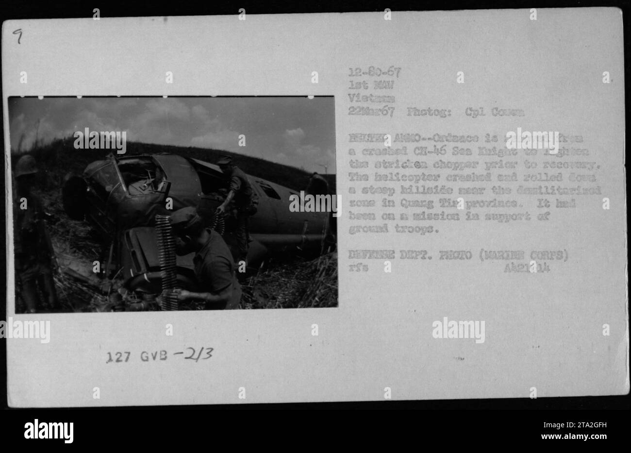 Wartime helicopter operations Black and White Stock Photos & Images - Alamy