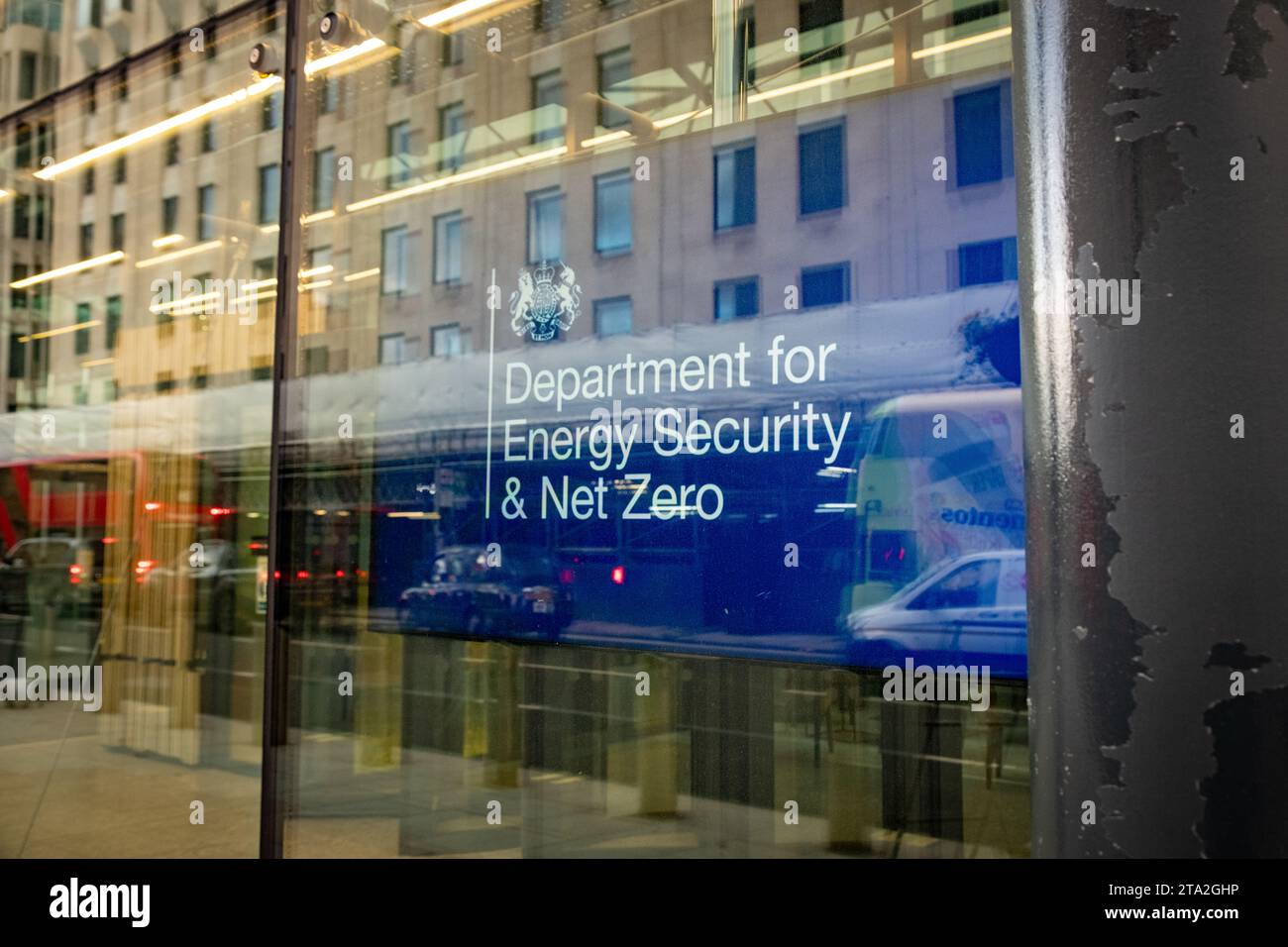 Global warming climate change net zero uk hi-res stock photography and images - Alamy