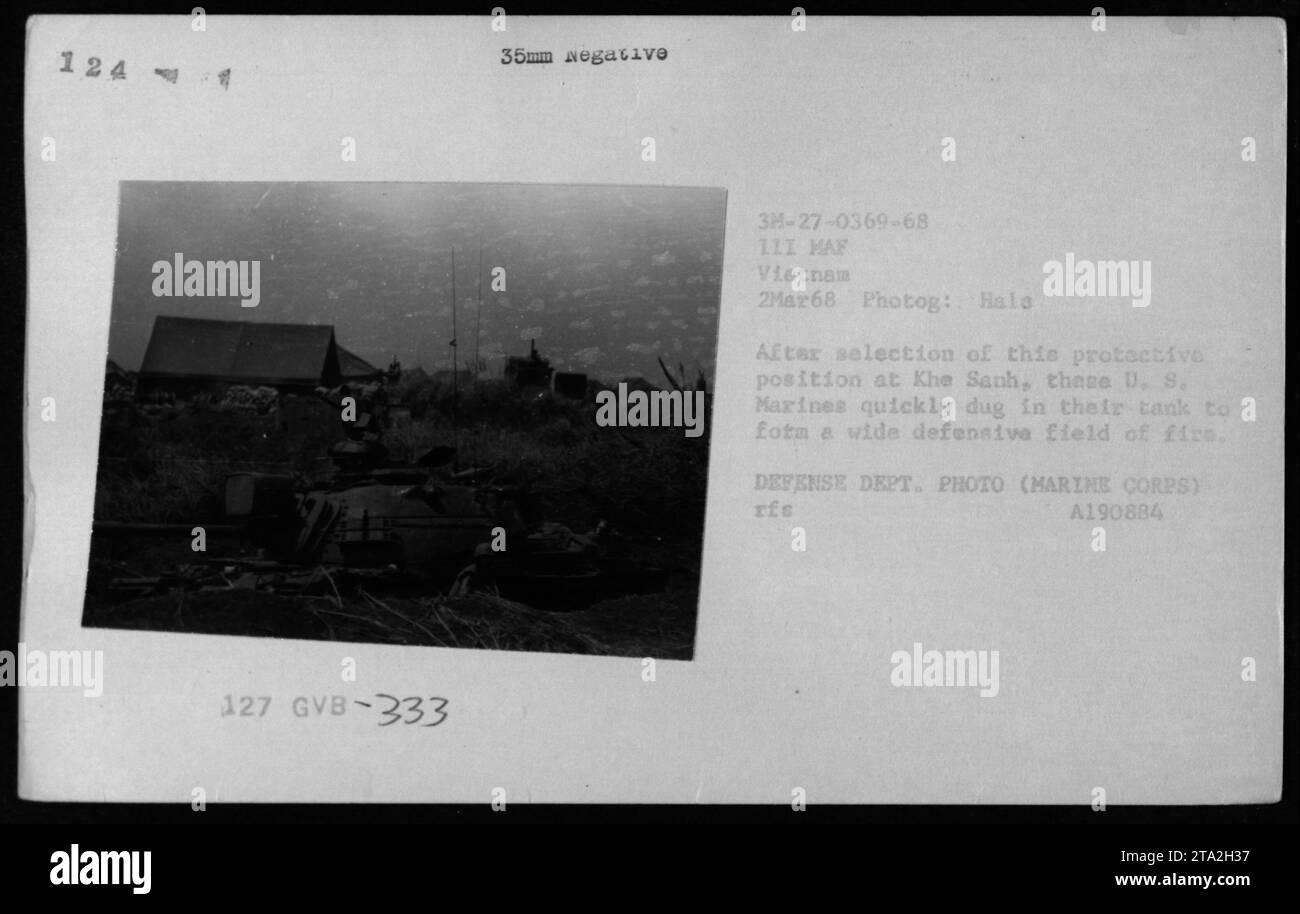 US Marines dig in their tank for a defensive position at Khe Sanh ...