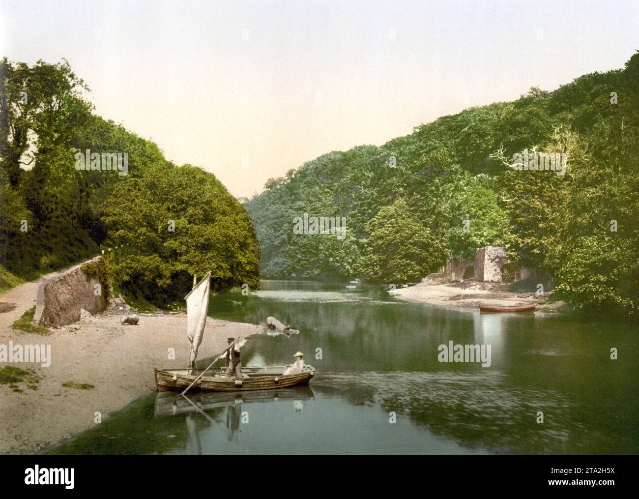 Old mill creek, Dartmouth, Hafenstadt in der südenglischen Grafschaft ...